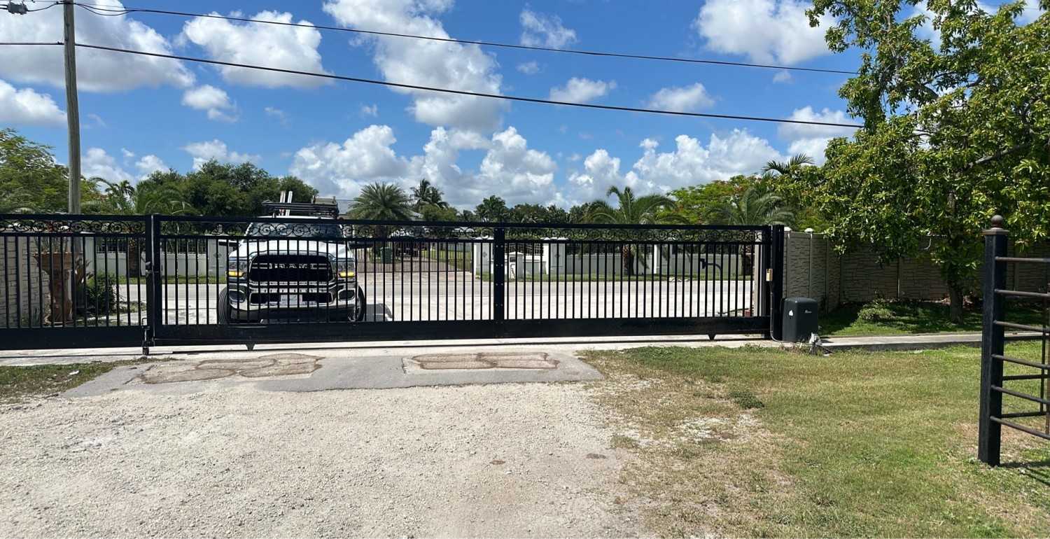 GATES SERVICES - SecureLifts